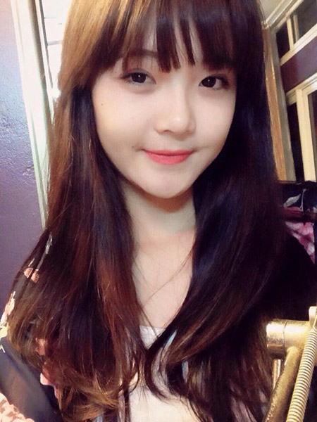 Cận cảnh nhan sắc xinh đẹp của "cô gái dân tộc" đang khiến dân mạng mê mẩn