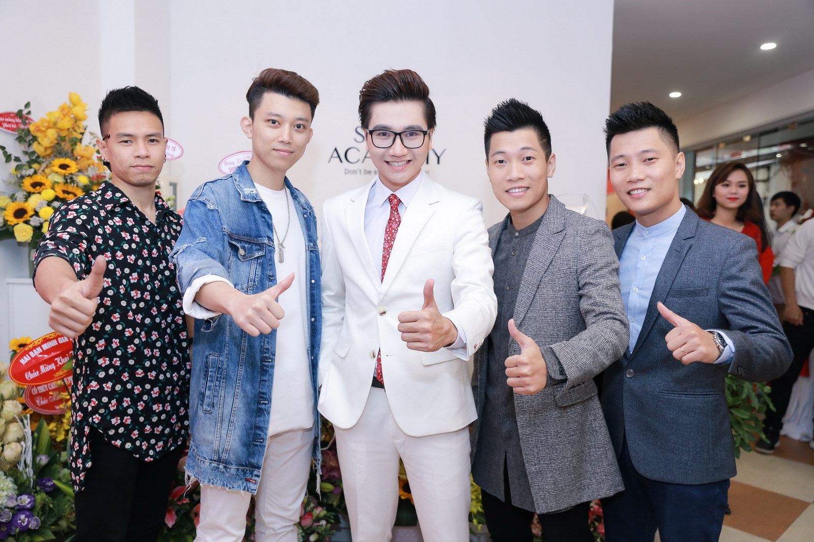 Dàn "sao" truyền hình mừng MC Công Tố "lên chức"