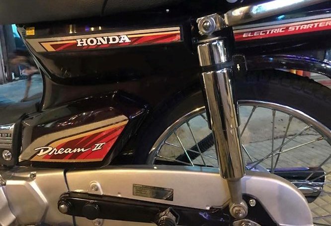 Honda Dream II Thái: 25 năm còn mới "zin" độc nhất Việt Nam
