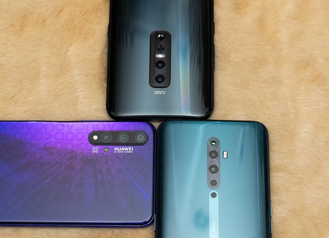 Những smartphone 4 camera sau đọ dáng