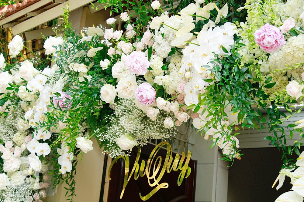 Đám cưới Dương Khắc Linh - Sara Lưu: Cô dâu xuất hiện cùng chị gái và ...