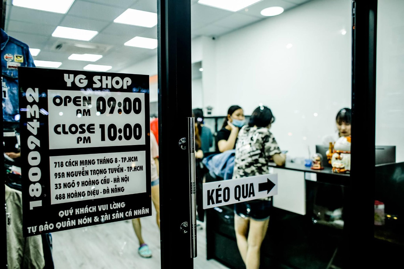 YG Shop chinh phục giới trẻ bằng thiết kế độc đáo và phong cách