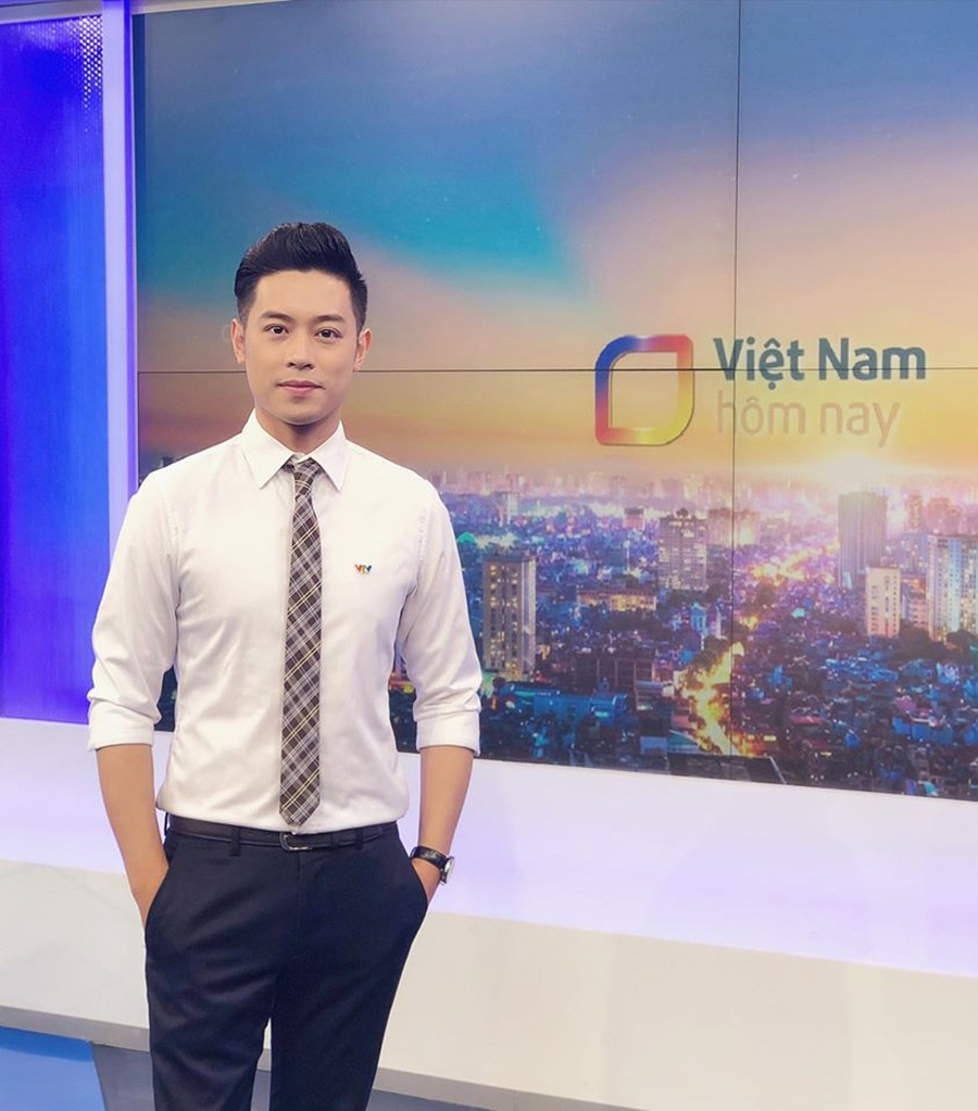 Vẻ điển trai của MC nam duy nhất bản tin thời tiết VTV