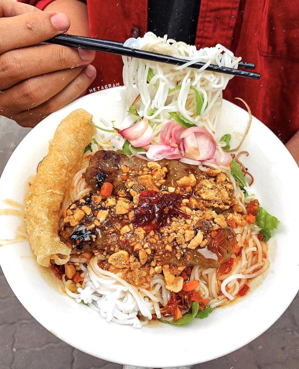 Bún nem nướng và loạt bún nguội trứ danh ở Việt Nam