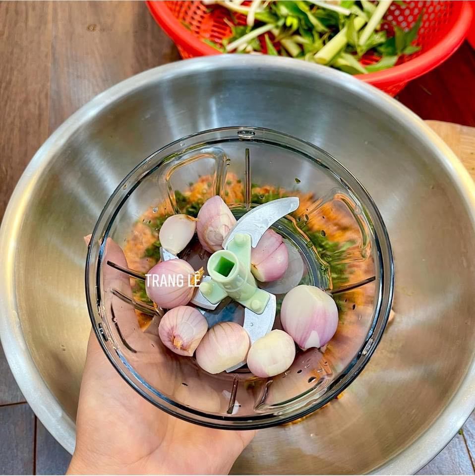 Dồi tiết luộc xưa rồi, làm dồi sụn và rán dồi sụn theo cách này đảm bảo ...