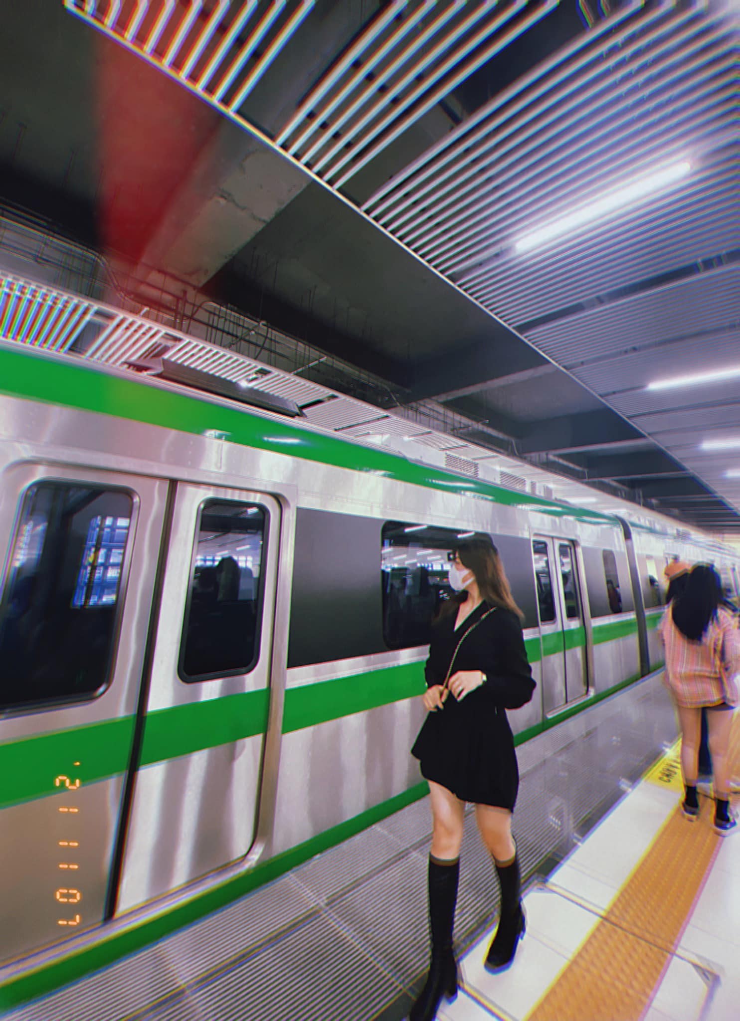 Gợi ý cách tạo dáng và góc check in đẹp ở ga Cát Linh - Hà Đông