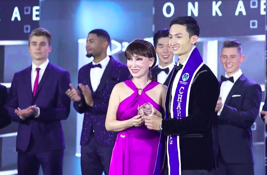 Hoàng Việt An đạt danh hiệu Mister Charming Friendship International 2022
