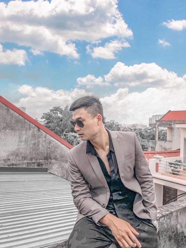 Ngoài đời 'quần là áo lượt' bảnh bao của diễn viên Duy Hưng khác hẳn Trung trâu 'Gara hạnh phúc'