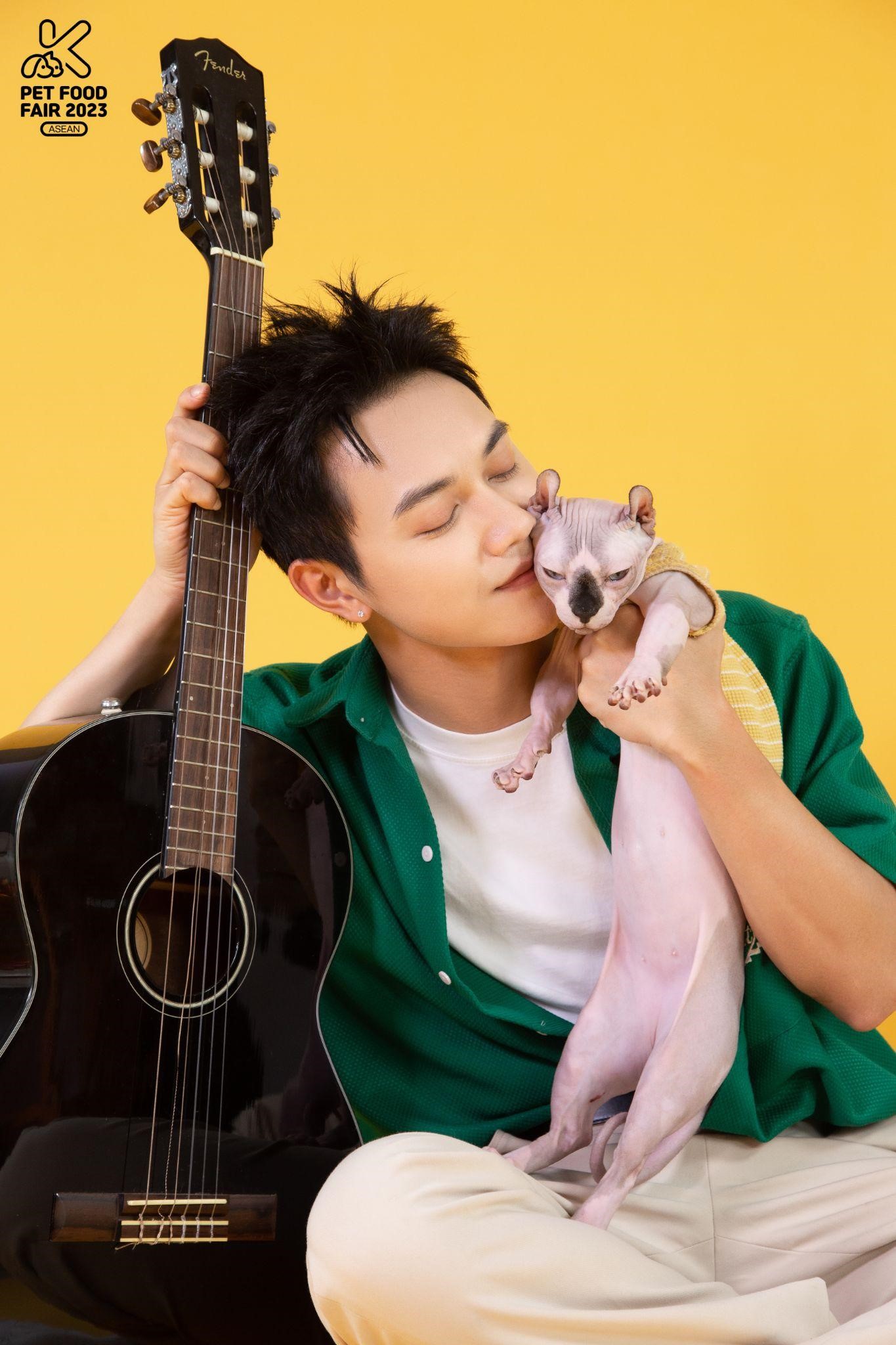 JSOL: "Bí kíp nuôi 14 chú chó mèo nhàn hạ là chọn đúng thức ăn cho chúng"