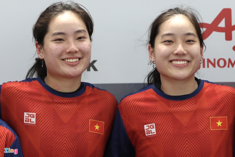 Chân dung 2 chị em song sinh Việt kiều gây sốt ở SEA Games 32