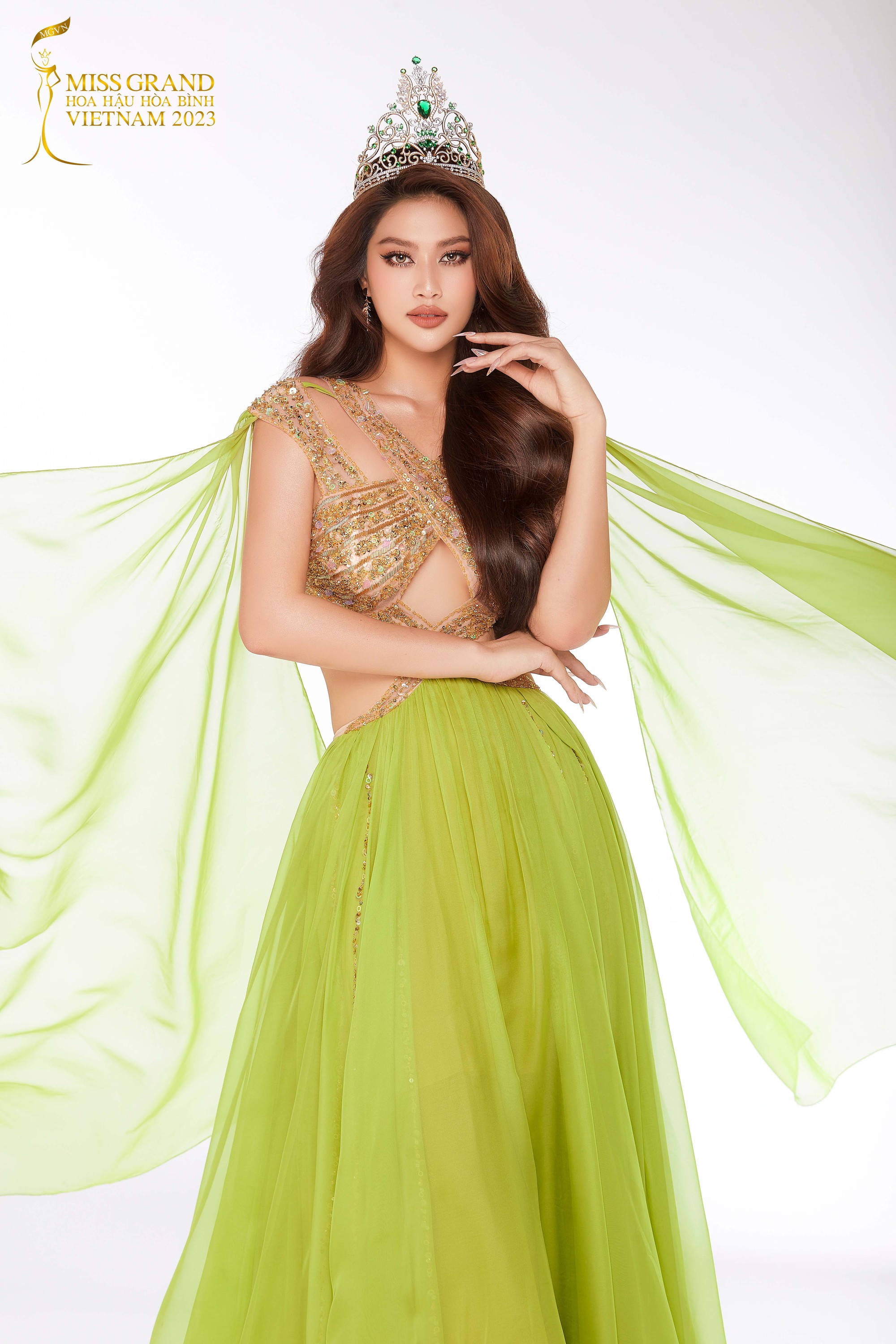 Top 5 Miss Grand Vietnam 2022 khoe nhan sắc cực 'cháy', tiết lộ lịch trình cuộc thi 2023