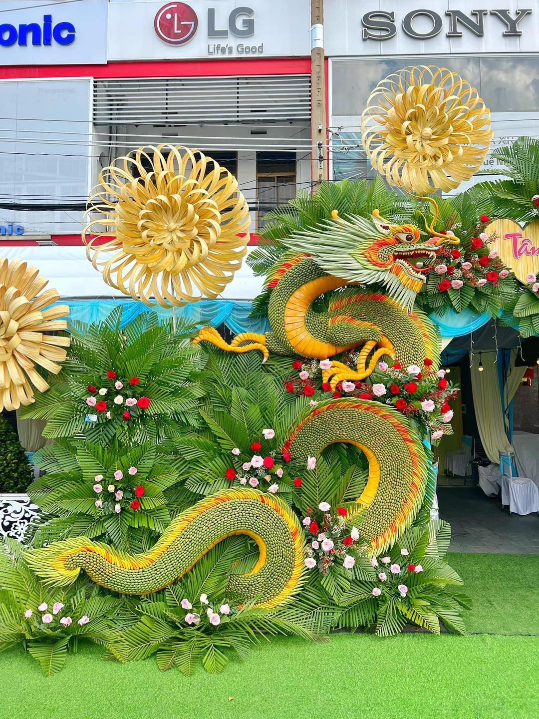 Mãn nhãn cổng cưới lá dừa ‘độc nhất vô nhị’ ở miền Tây sông nước