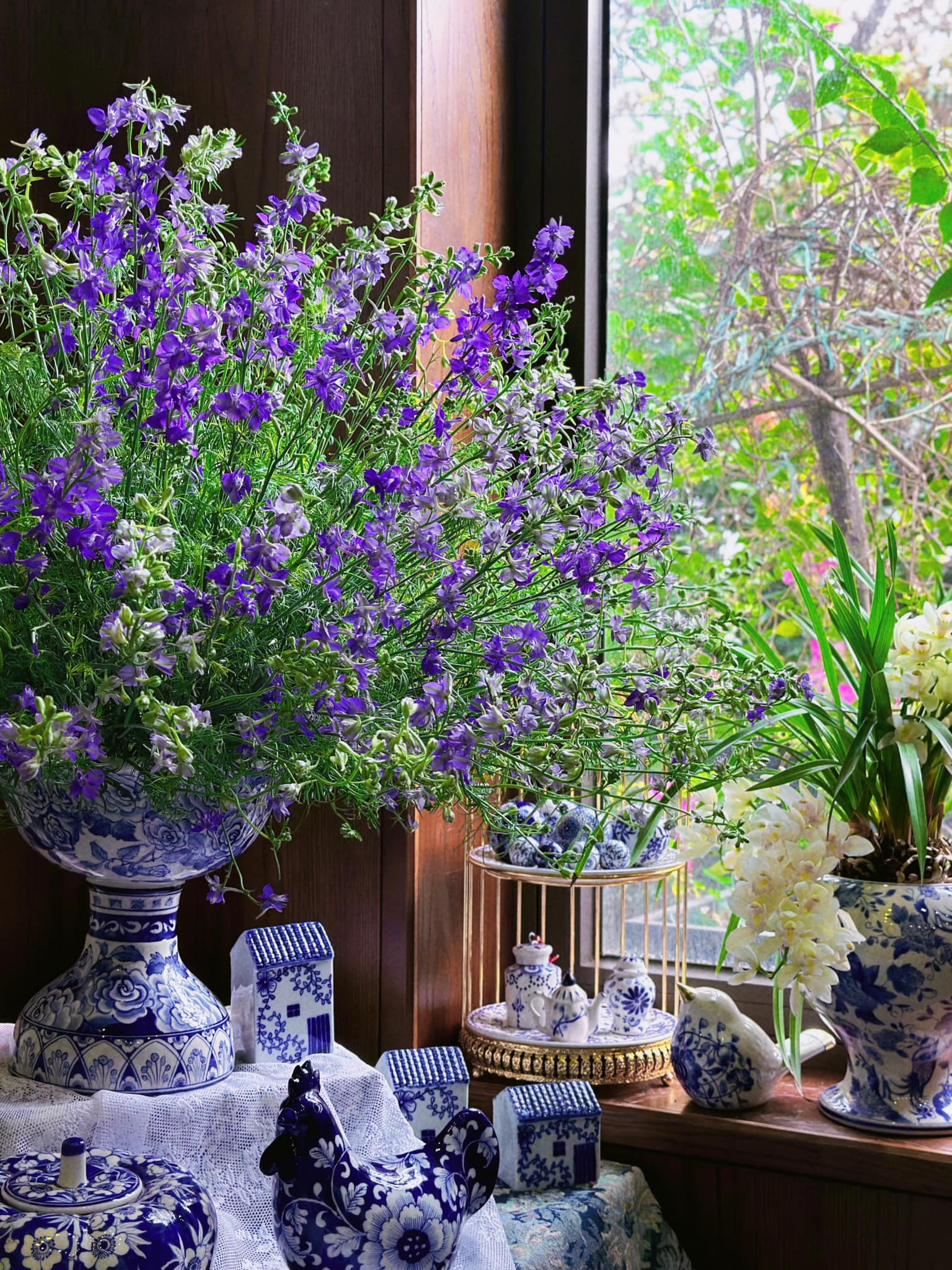 Cách cắm hoa Violet đẹp, tươi lâu chơi cả dịp Tết