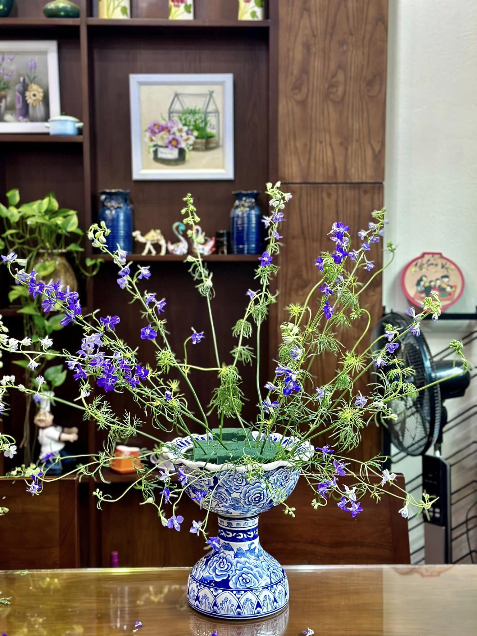 Cách cắm hoa Violet đẹp, tươi lâu chơi cả dịp Tết