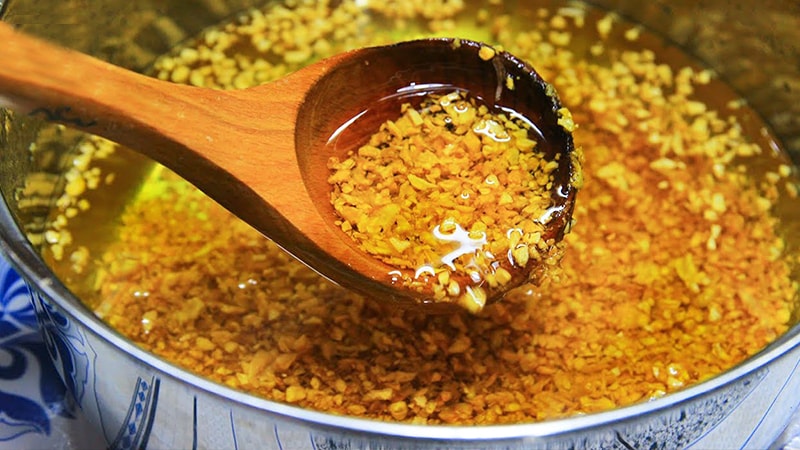 Tips on how to fry garlic until golden brown, crispy and delicious ...
