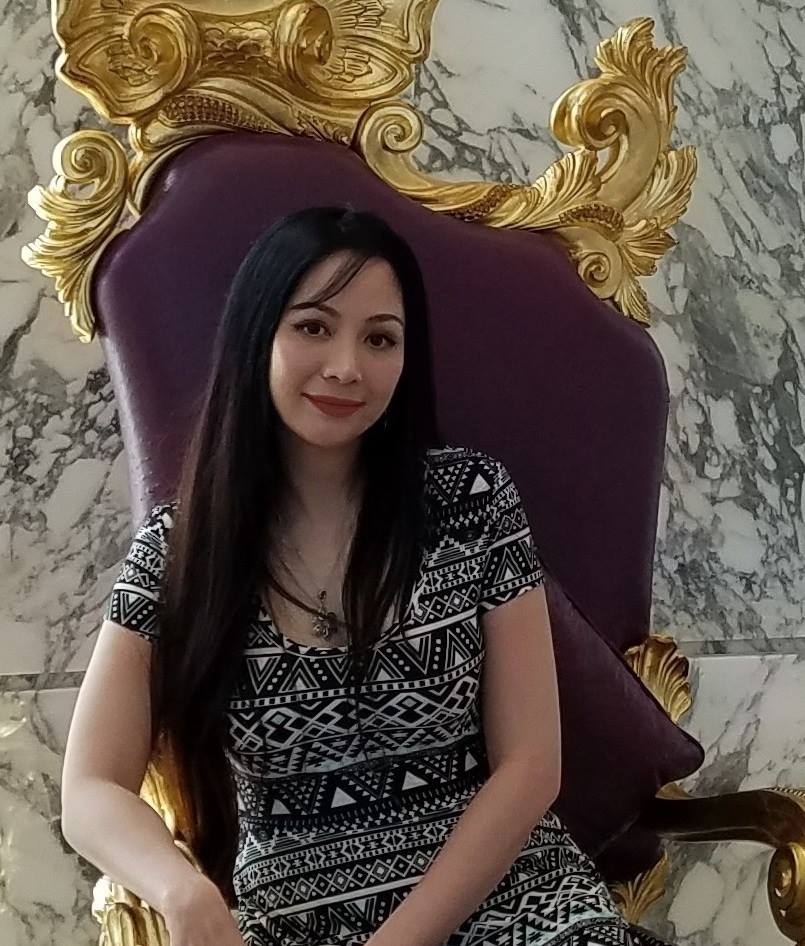Thirty years after her coronation, what is Miss Nguyen Thien Nga's life ...