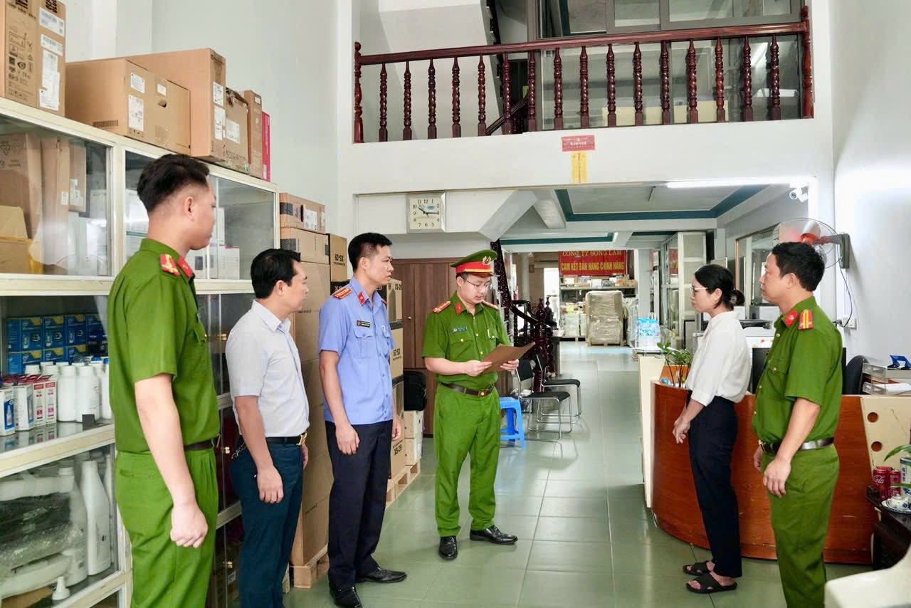 Khởi tố vụ án đầu tiên trên cả nước liên quan sử dụng trái phép phần ...
