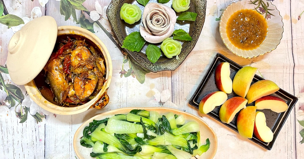 Bữa cơm ba món đơn giản cho hai người