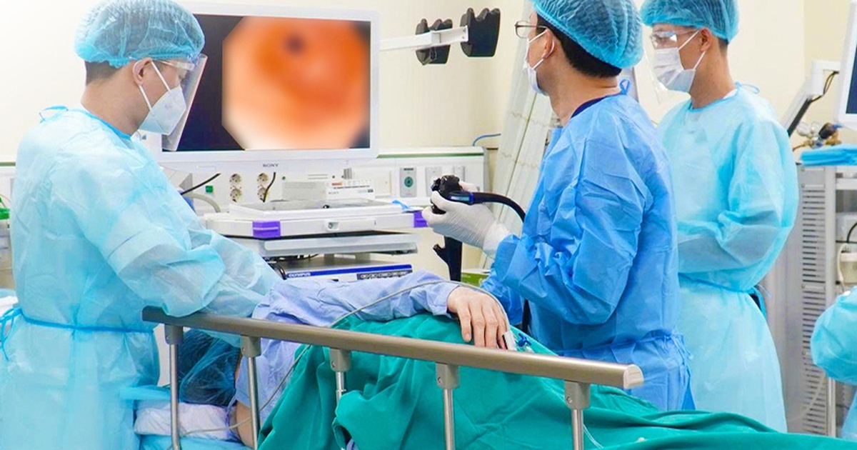 Người phụ nữ 48 tuổi phát hiện ung thư dạ dày đã di căn buồng trứng từ ...
