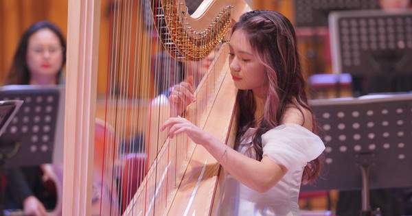 Nghệ sĩ độc tấu Thuỳ Dương – người chơi đàn Harp chuyên nghiệp đầu tiên ...
