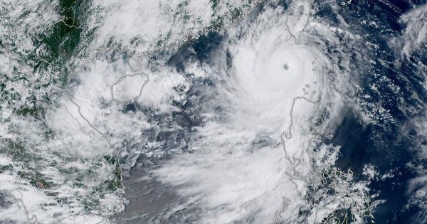 Tin bão mới nhất: Bão số 3 (bão Saola) đạt cấp siêu bão, hoành hành dữ ...