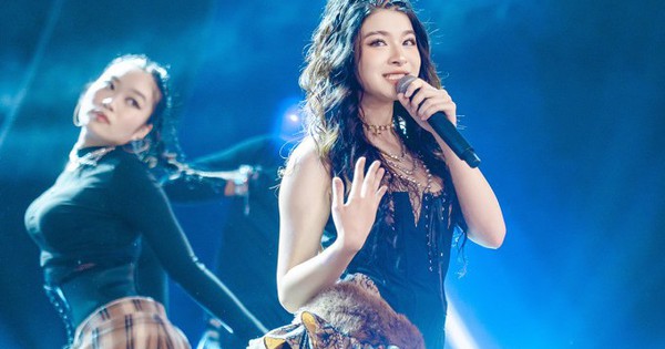 Tối 18/10, Võ Hoài Anh biểu diễn tại ASEAN Friendship Concert 2025