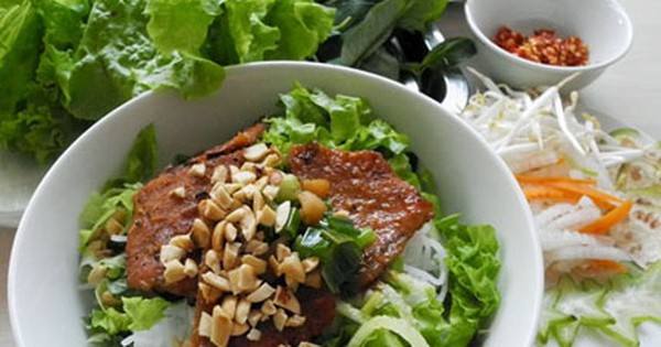 5 món bún khô hấp dẫn người Sài Gòn