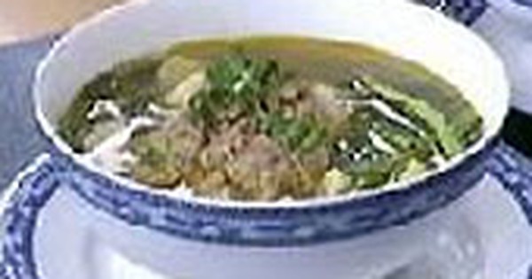 Canh rau nhút khoai sọ