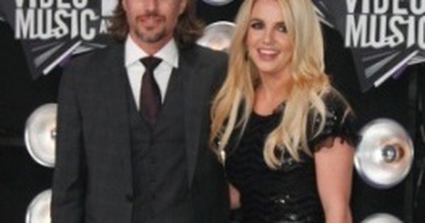 Britney Spears đính hôn vào cuối năm