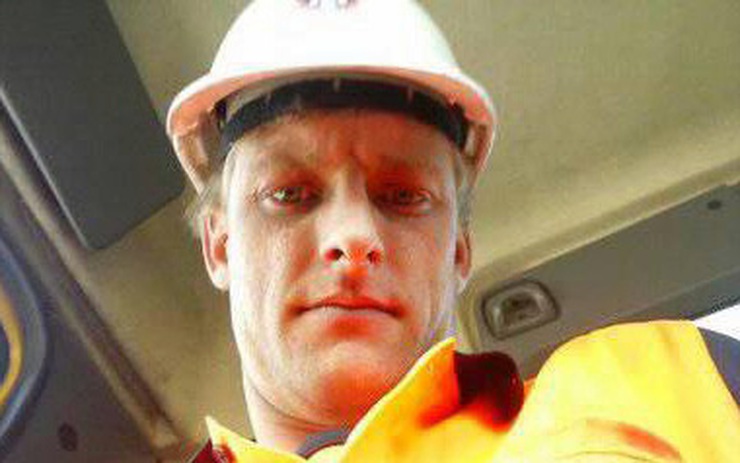 Mark Hemsley's Instagram, Twitter & Facebook on IDCrawl